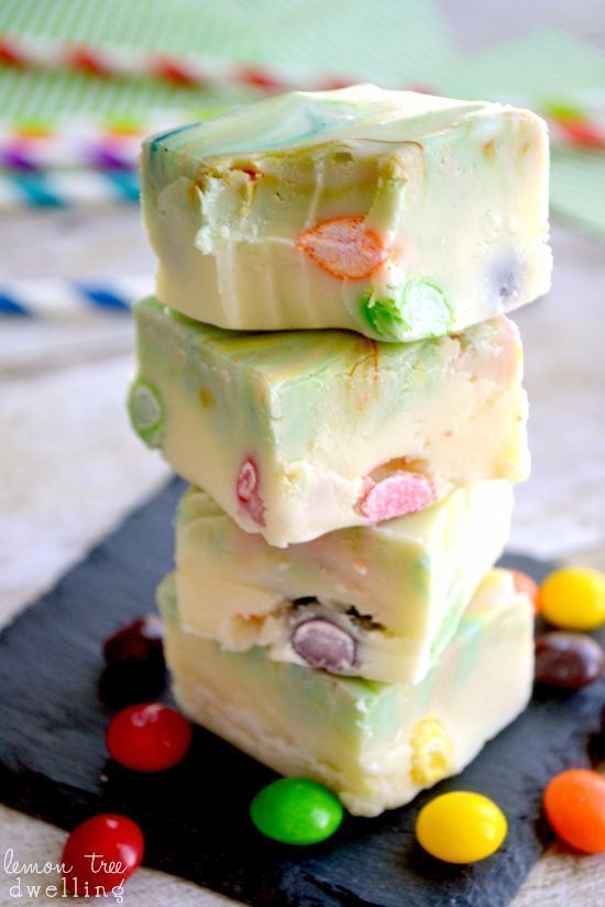 Γλυκάκι ουράνιο τόξο με ζαχαρούχο και smarties με τρια υλικα ετοιμο σε ...