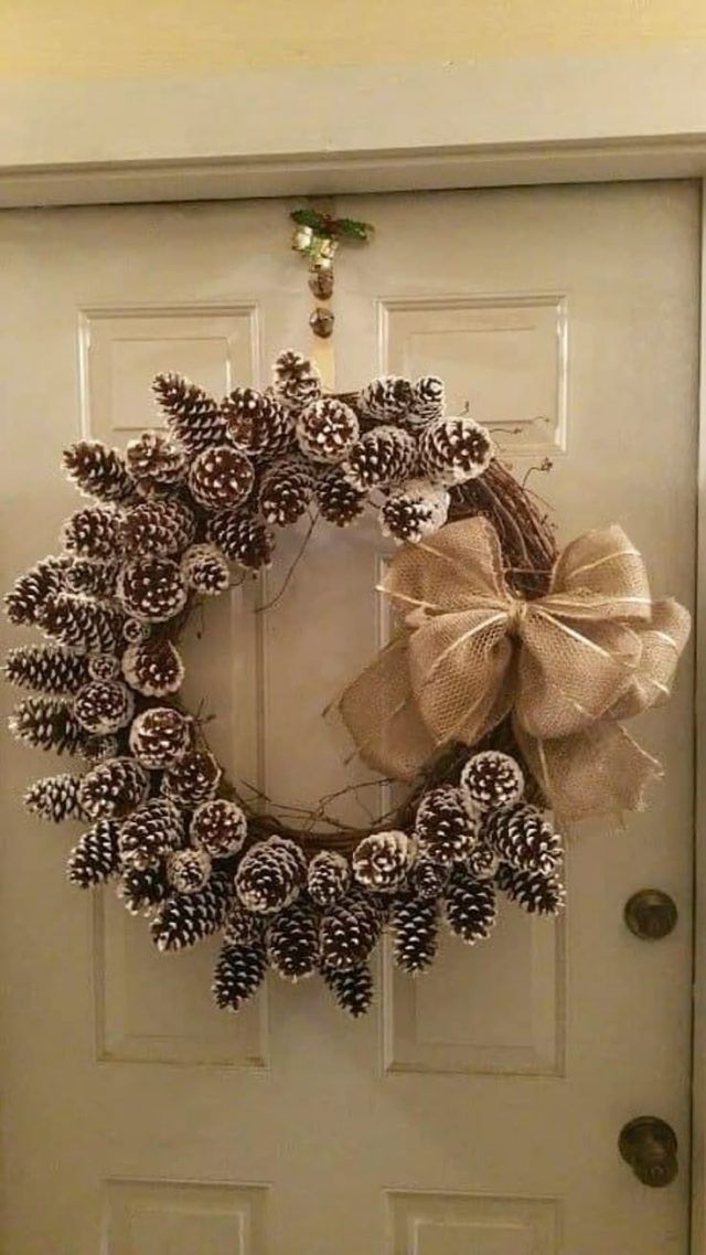 Ιδεες για χριστουγεννιατικη διακοσμηση με κουκουναρια