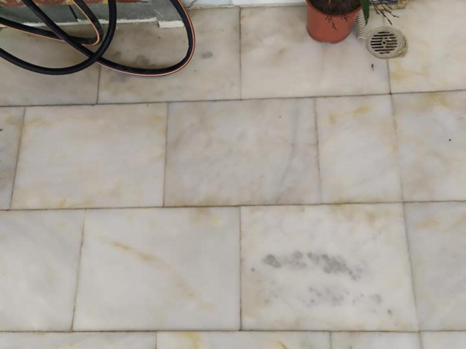 Σπιτικό καθαριστικό για να εξαφανίσετε την σκουριά στα πλακάκια το ...