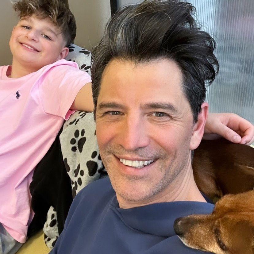 Σάκης Ρουβάς : Ο γιος του Αλέξανδρος μεγάλωσε και είναι κούκλος - Η ...