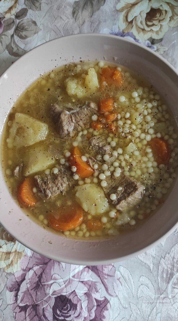 Σούπα μοσχάρι με κους κους για το ολοήμερο