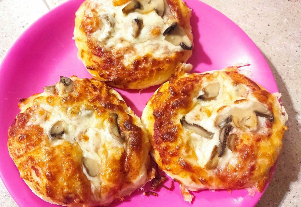 Αφράτο ζυμάρι για πίτσα και πιτσάκια