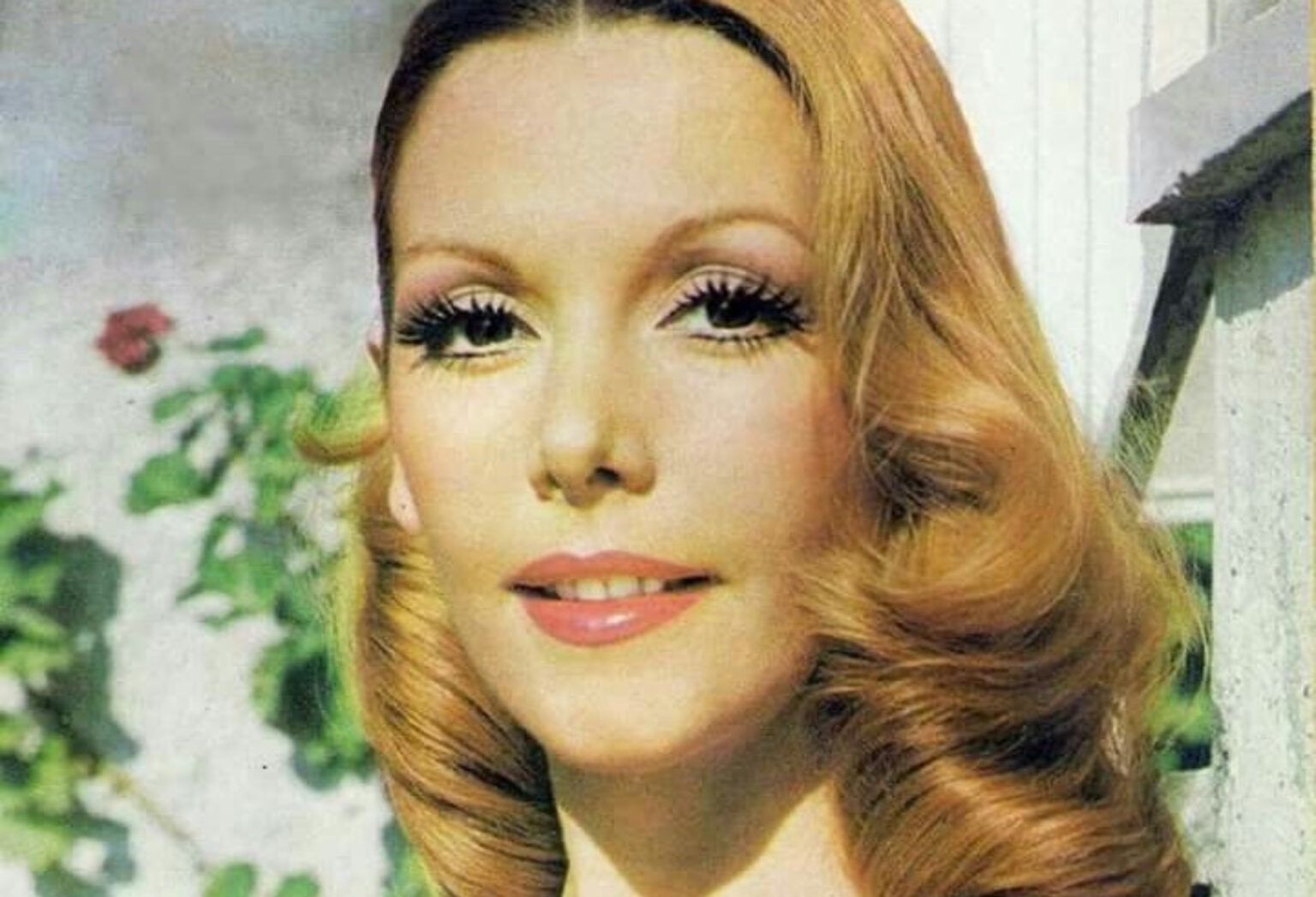 Τόνια Καζιάνη: Η σπάνια δημόσια εμφάνιση της - Δείτε πως είναι σήμερα ...