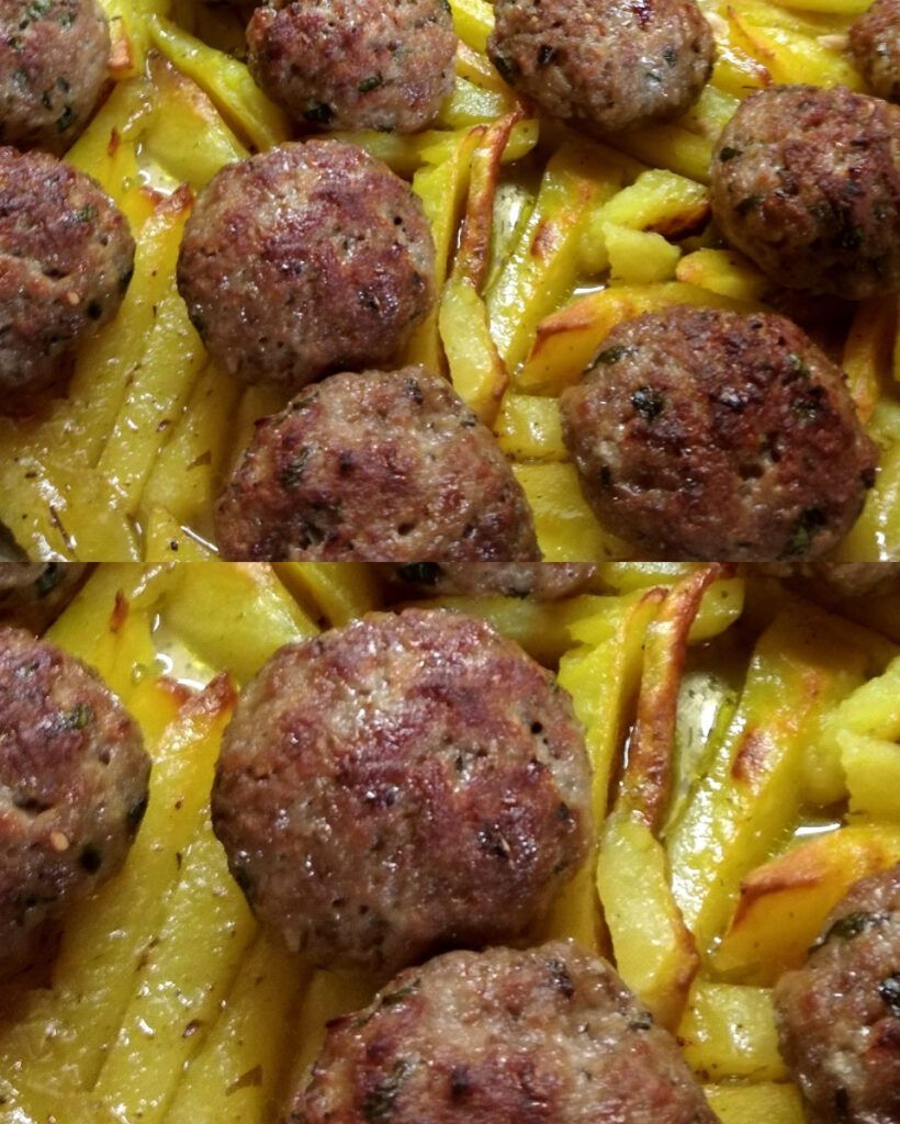 Κεφτεδάκια με σόδα στο φούρνο με πατάτες