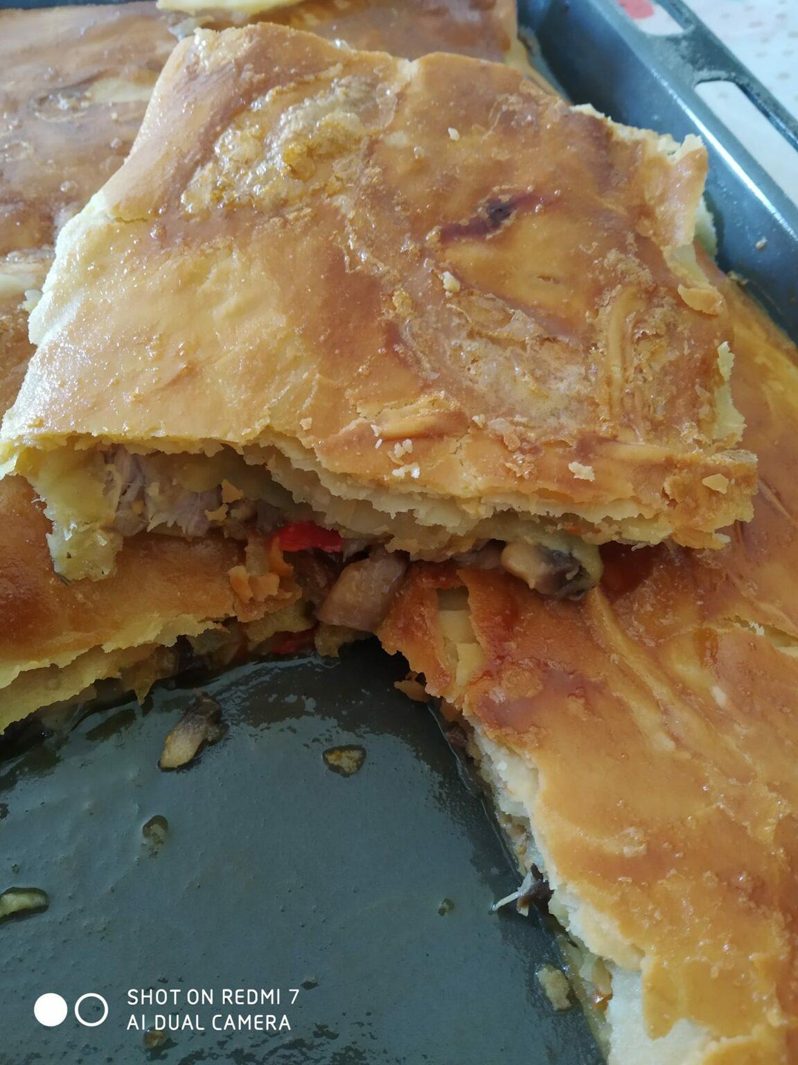 Κρεατόπιτα με Πασχαλινό αρνί και μανιτάρια