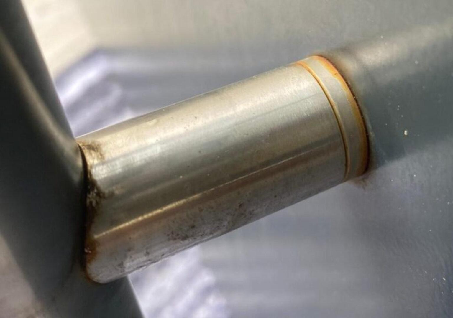 Σκουριά σε inox επιφάνειες: Πως να τις κάνετε να γυαλίζουν χωρίς να τις ...