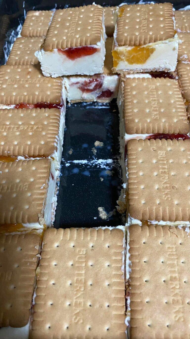 Παγωτό σάντουιτς με μαρμελάδα