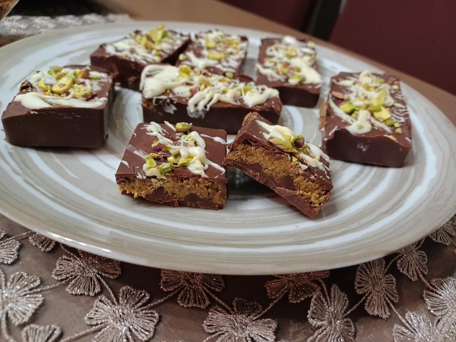 Η συνταγή για τις viral σοκολάτες με φιστίκι του TikTok