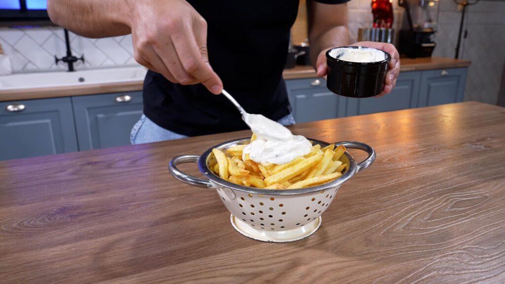 Η συνταγή για τη Viral Σώς φέτας του tik tok Που πάει με όλα