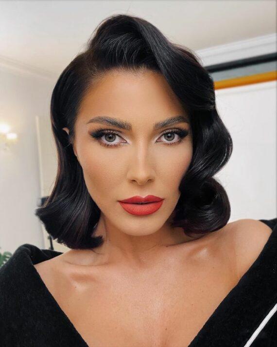 Το Απόλυτο Vang Hair Guide για Καρέ Μαλλιά στις Γιορτινές Εμφανίσεις σου