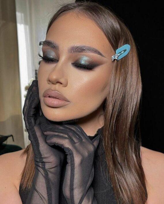 Tik Tok Christmas Makeup : Τα κυρίαρχα Trends στο Χριστουγεννιάτικο ...