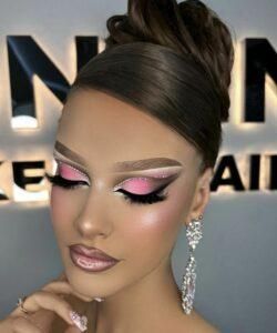 Tik Tok Christmas Makeup : Τα κυρίαρχα Trends στο Χριστουγεννιάτικο ...