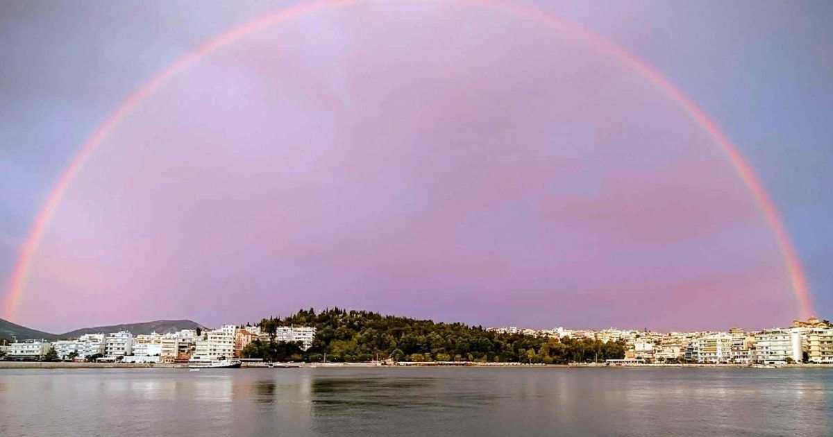 Μαγευτικό Ουράνιο Τόξο «σκέπασε» την Χαλκίδα - Εικόνες βγαλμένες από ...