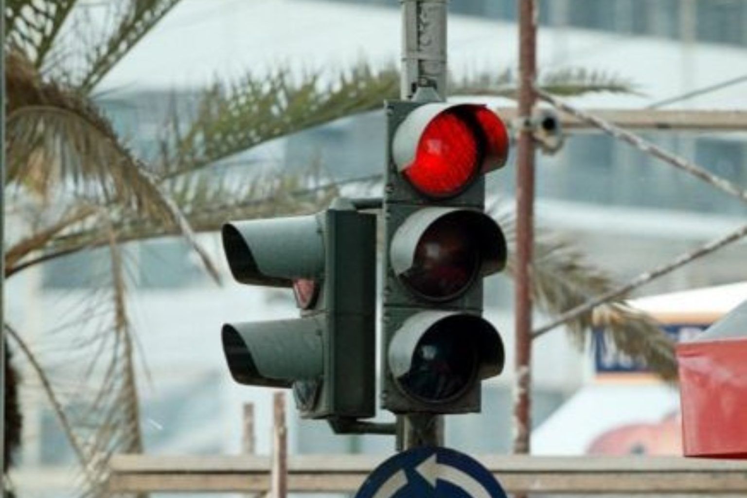 Το απίστευτο κόλπο για να μη πέφτεις συνεχώς πάνω σε κόκκινο φανάρι