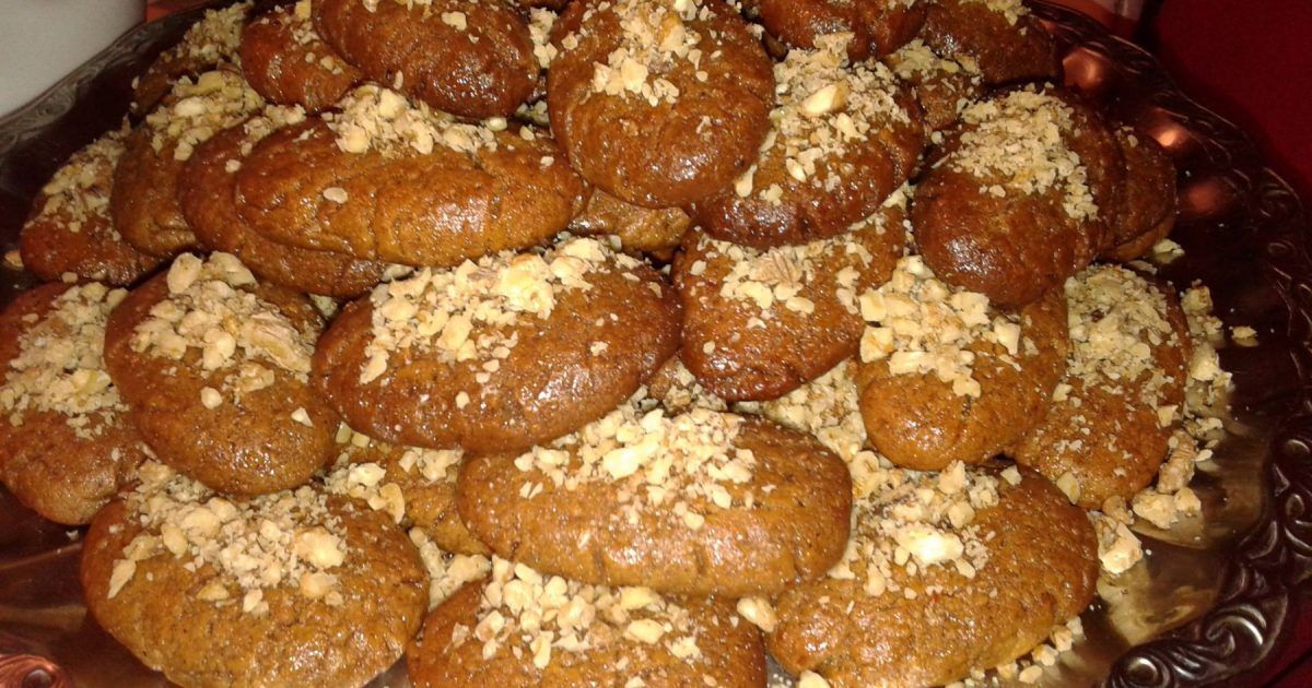 Παραδοσιακή συνταγή για μελομακάρονα με όλα τα μυστικά