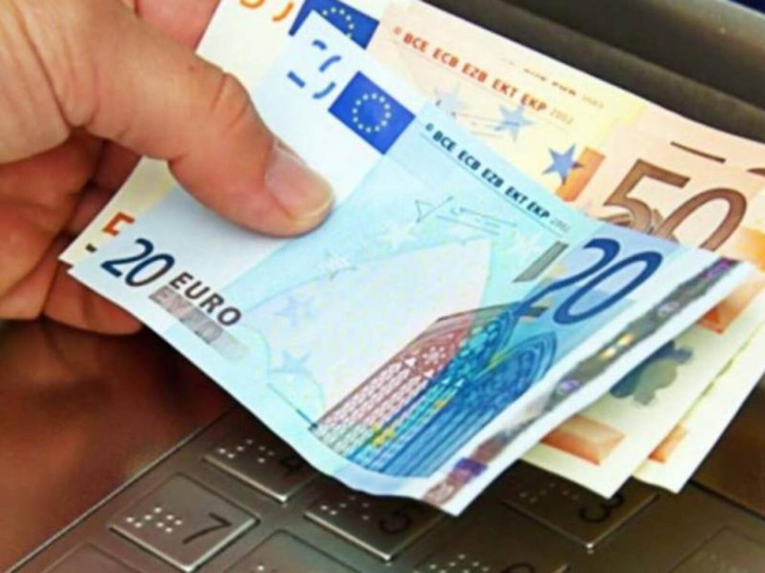 Νέο επίδομα ΔΥΠΑ έως 1200 ευρώ: Ποιοι το δικαιούνται και ποιες οι ...
