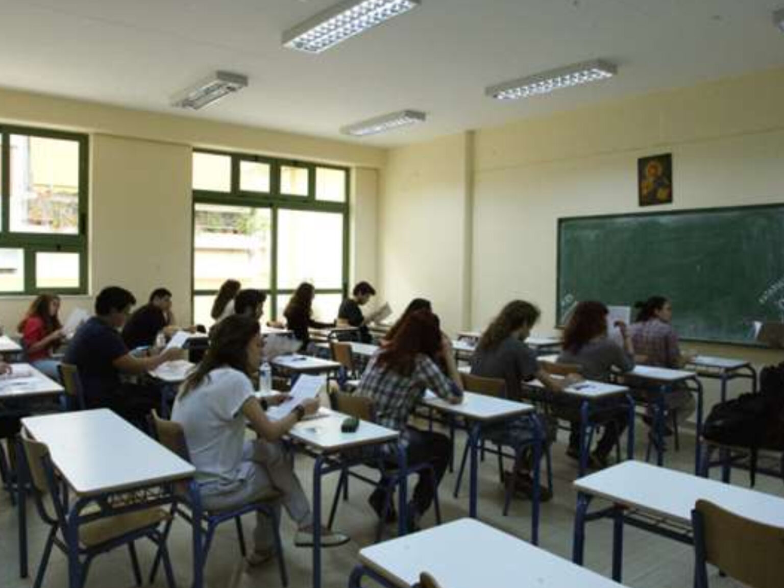 Σχολεία: Πως θα γίνουν τα μαθήματα στις 09/02 - Η ανακοίνωση από το ...